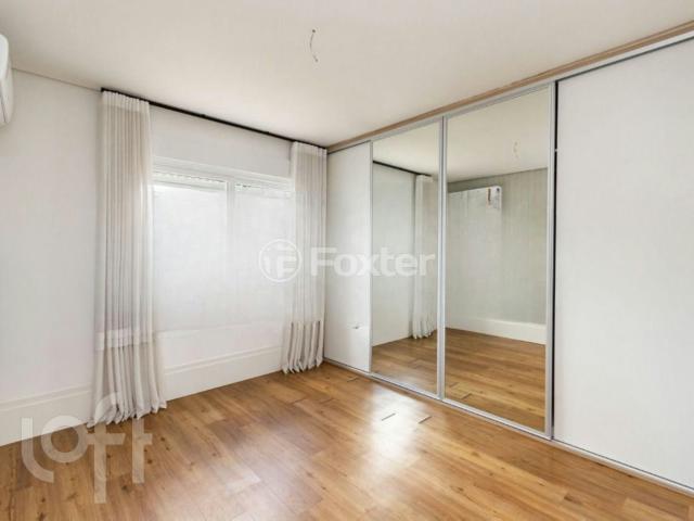 Apartamento com 2 dormitórios em Porto Alegre