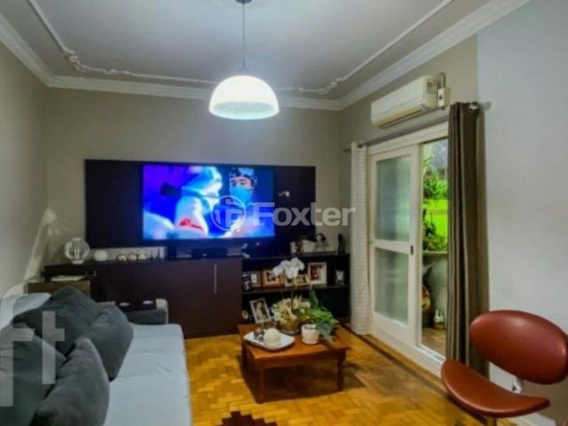 Apartamento com 2 dormitórios em Porto Alegre