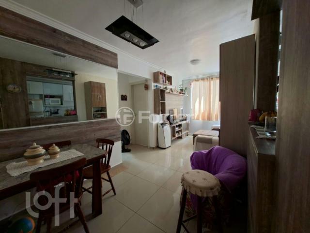 Apartamento com 2 dormitórios em Porto Alegre
