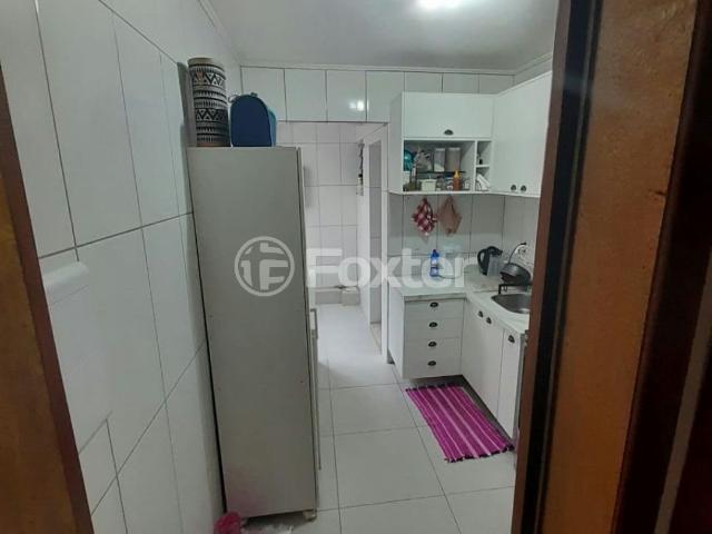 Apartamento com 2 dormitórios em Porto Alegre