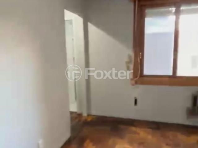 Apartamento com 2 dormitórios em Porto Alegre