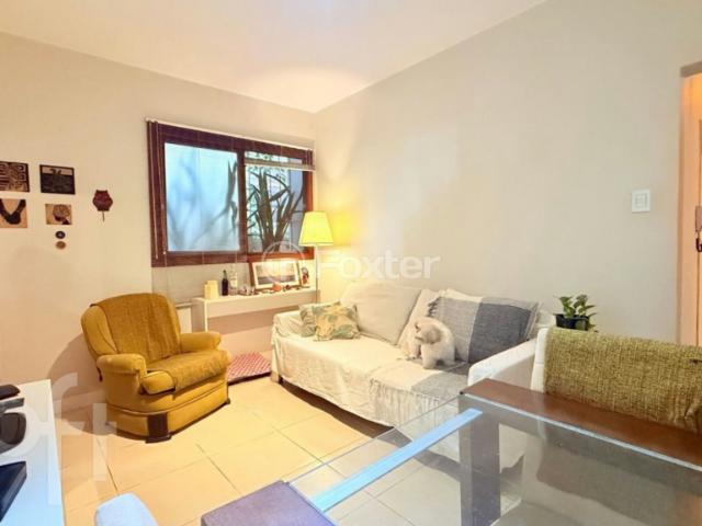 Apartamento com 2 dormitórios em Porto Alegre