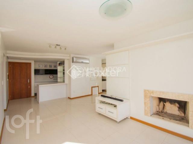 Apartamento com 2 dormitórios em Porto Alegre