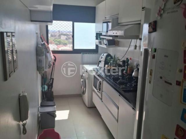 Apartamento com 2 dormitórios em Porto Alegre
