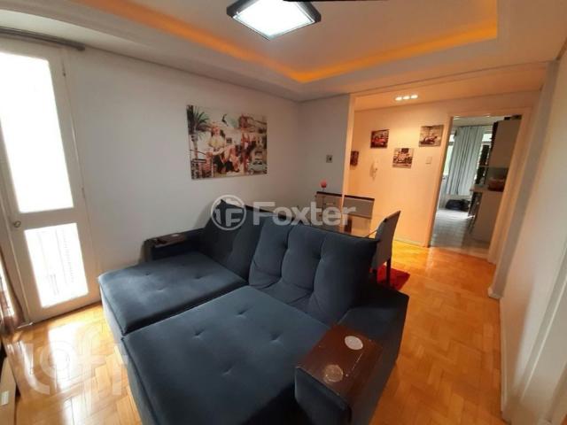 Apartamento com 2 dormitórios em Porto Alegre