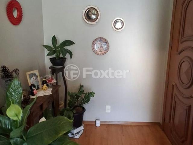 Apartamento com 2 dormitórios em Porto Alegre