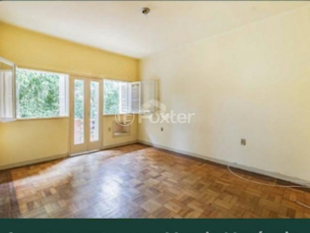Apartamento com 2 dormitórios em Porto Alegre