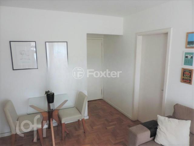 Apartamento com 2 dormitórios em Porto Alegre