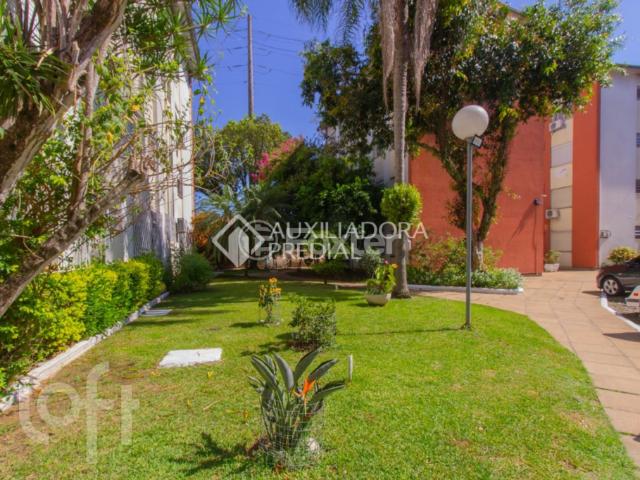 Apartamento com 2 dormitórios em Porto Alegre