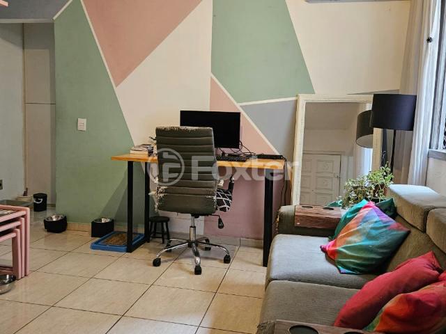 Apartamento com 2 dormitórios em Porto Alegre