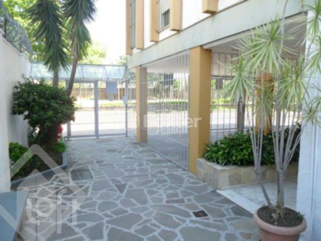 Apartamento com 2 dormitórios em Porto Alegre