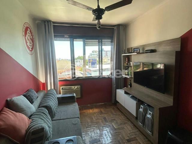 Apartamento com 2 dormitórios em Porto Alegre