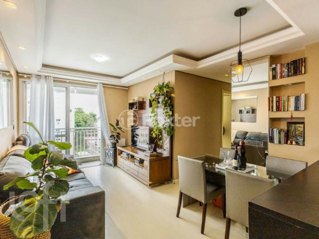Apartamento com 2 dormitórios em Porto Alegre