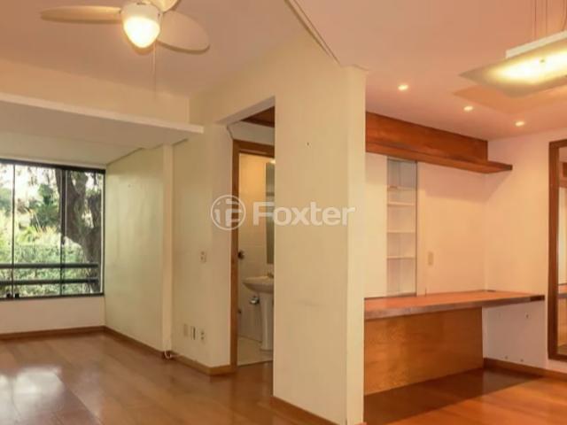 Apartamento com 2 dormitórios em Porto Alegre