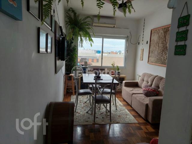 Apartamento com 2 dormitórios em Porto Alegre