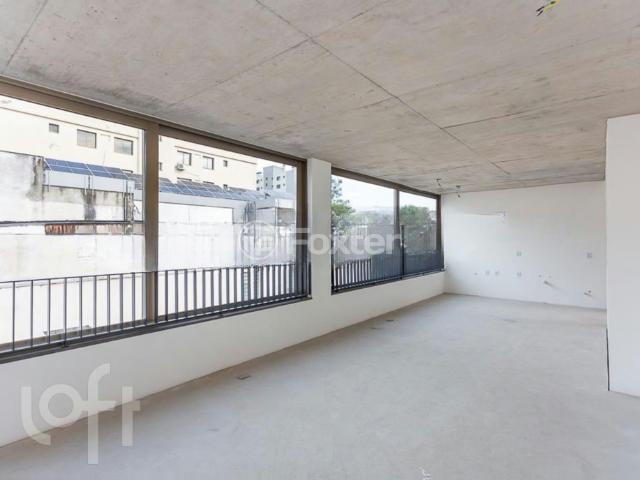 Apartamento com 2 dormitórios em Porto Alegre