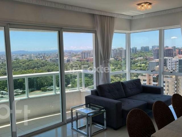 Apartamento com 2 dormitórios em Porto Alegre
