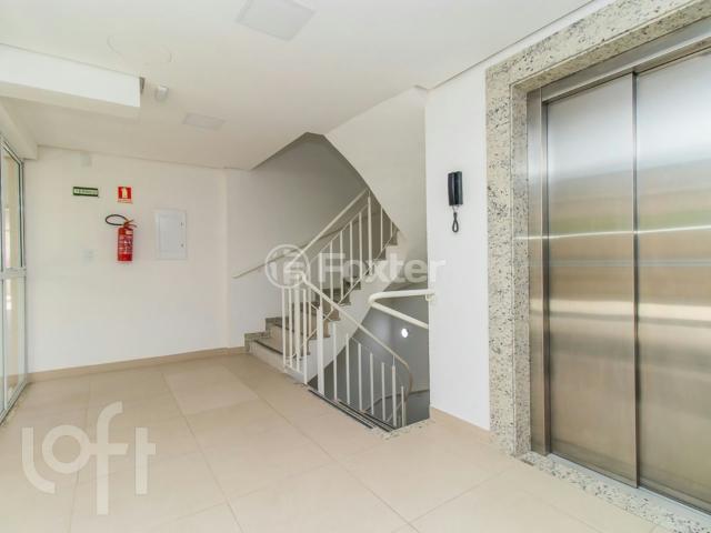 Apartamento com 2 dormitórios em Porto Alegre