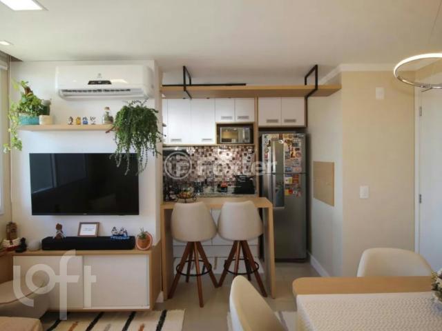 Apartamento com 2 dormitórios em Porto Alegre