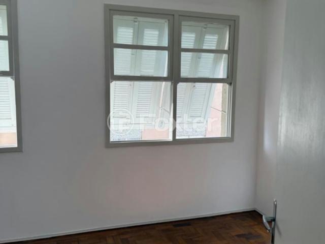 Apartamento com 2 dormitórios em Porto Alegre