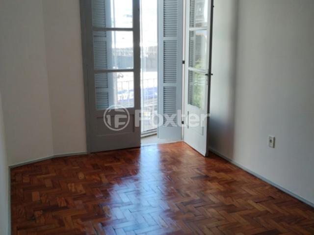 Apartamento com 2 dormitórios em Porto Alegre