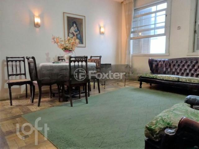 Apartamento com 2 dormitórios em Porto Alegre