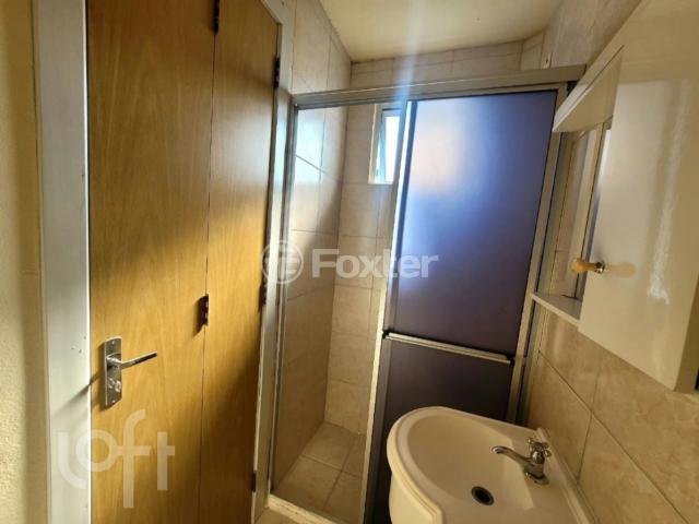 Apartamento com 2 dormitórios em Porto Alegre