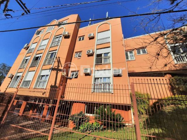 Apartamento com 2 dormitórios em Porto Alegre