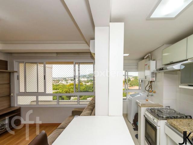 Apartamento com 2 dormitórios em Porto Alegre