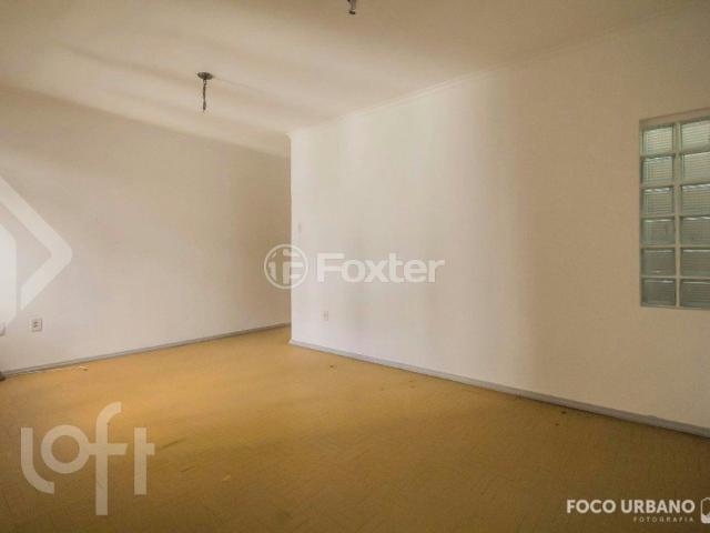 Apartamento com 2 dormitórios em Porto Alegre