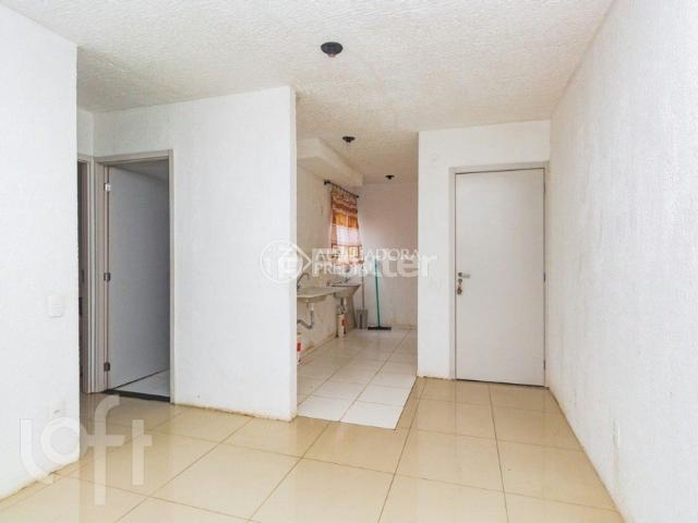 Apartamento com 2 dormitórios em Porto Alegre