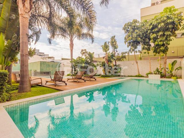Apartamento com 2 dormitórios em Porto Alegre