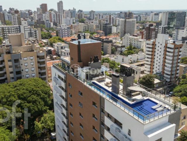 Apartamento com 2 dormitórios em Porto Alegre