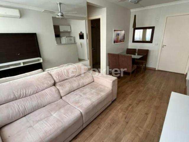 Apartamento com 2 dormitórios em Porto Alegre