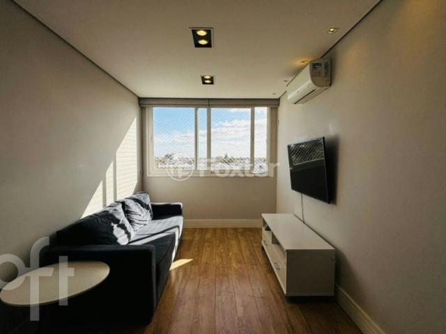 Apartamento com 2 dormitórios em Porto Alegre