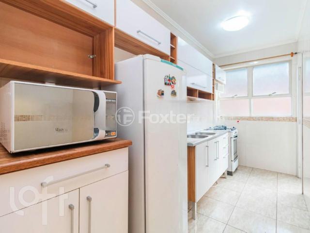 Apartamento com 2 dormitórios em Porto Alegre