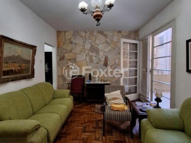Apartamento com 2 dormitórios em Porto Alegre