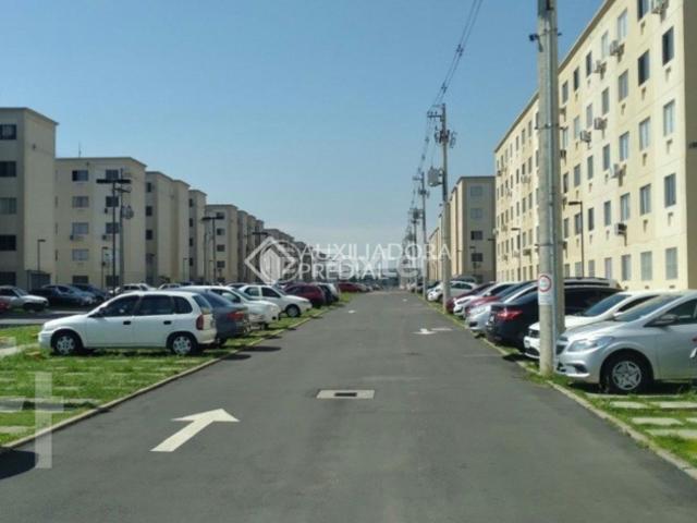 Apartamento com 2 dormitórios em Porto Alegre