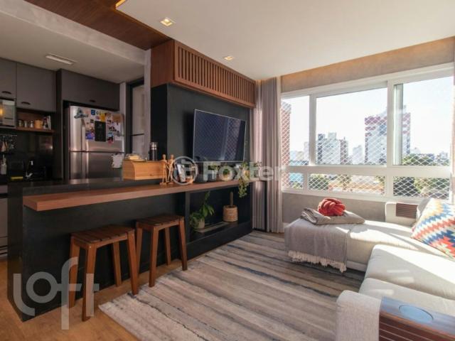 Apartamento com 2 dormitórios em Porto Alegre