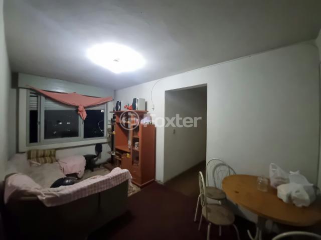 Apartamento com 2 dormitórios em Porto Alegre