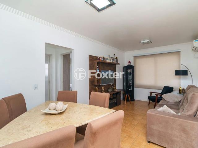Apartamento com 2 dormitórios em Porto Alegre