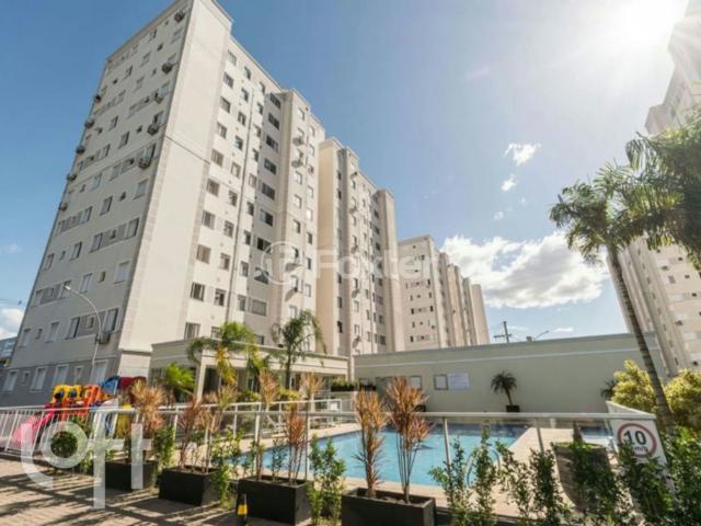 Apartamento com 2 dormitórios em Porto Alegre