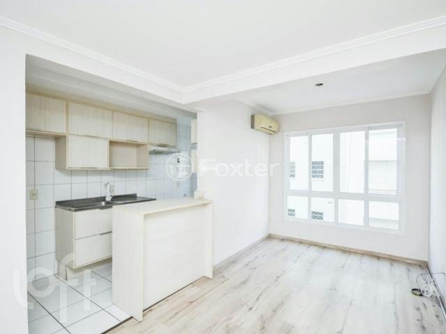 Apartamento com 2 dormitórios em Porto Alegre