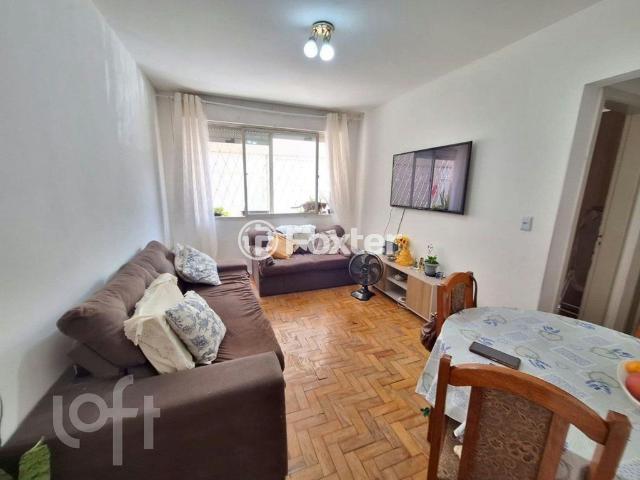 Apartamento com 2 dormitórios em Porto Alegre
