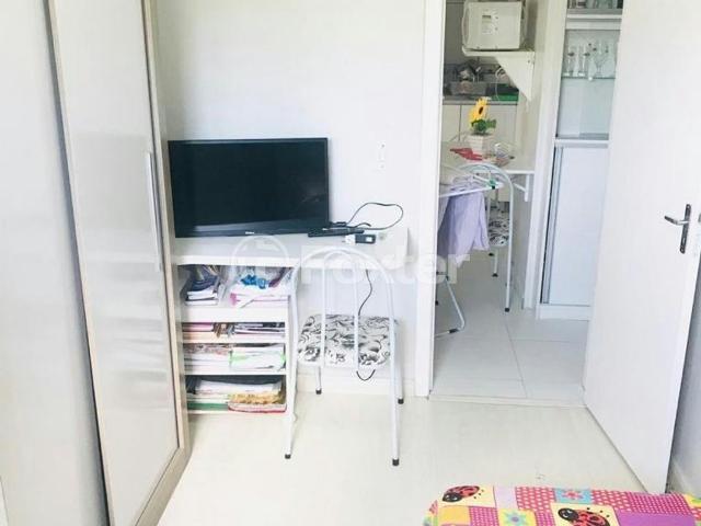 Apartamento com 2 dormitórios em Porto Alegre