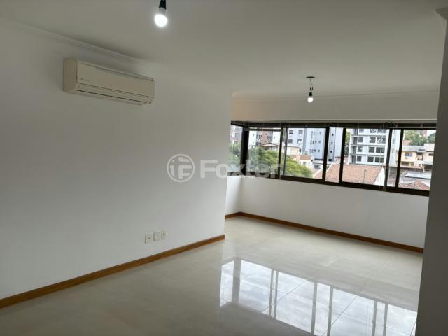 Apartamento com 2 dormitórios em Porto Alegre
