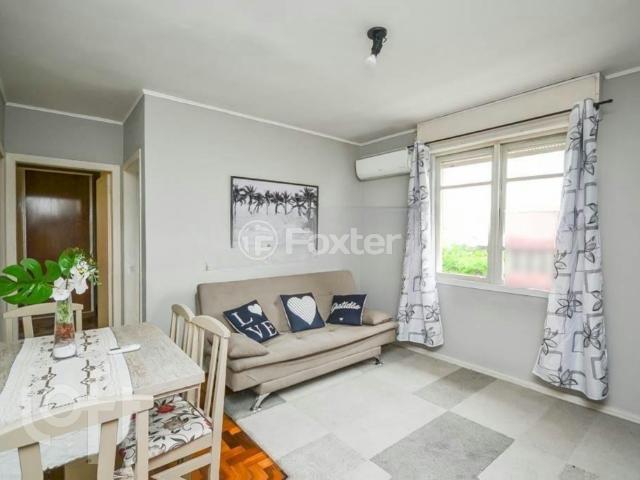 Apartamento com 2 dormitórios em Porto Alegre