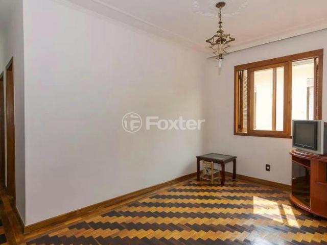 Apartamento com 2 dormitórios em Porto Alegre