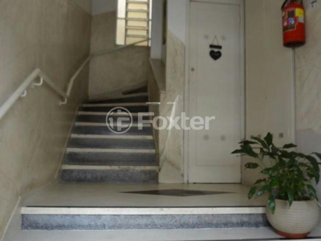 Apartamento com 2 dormitórios em Porto Alegre