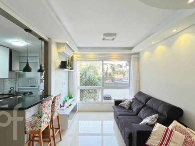Apartamento com 2 dormitórios em Porto Alegre